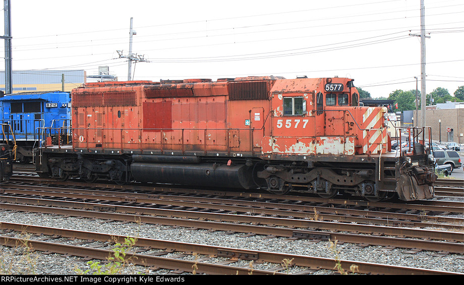 NHIR SD40-2 #5577